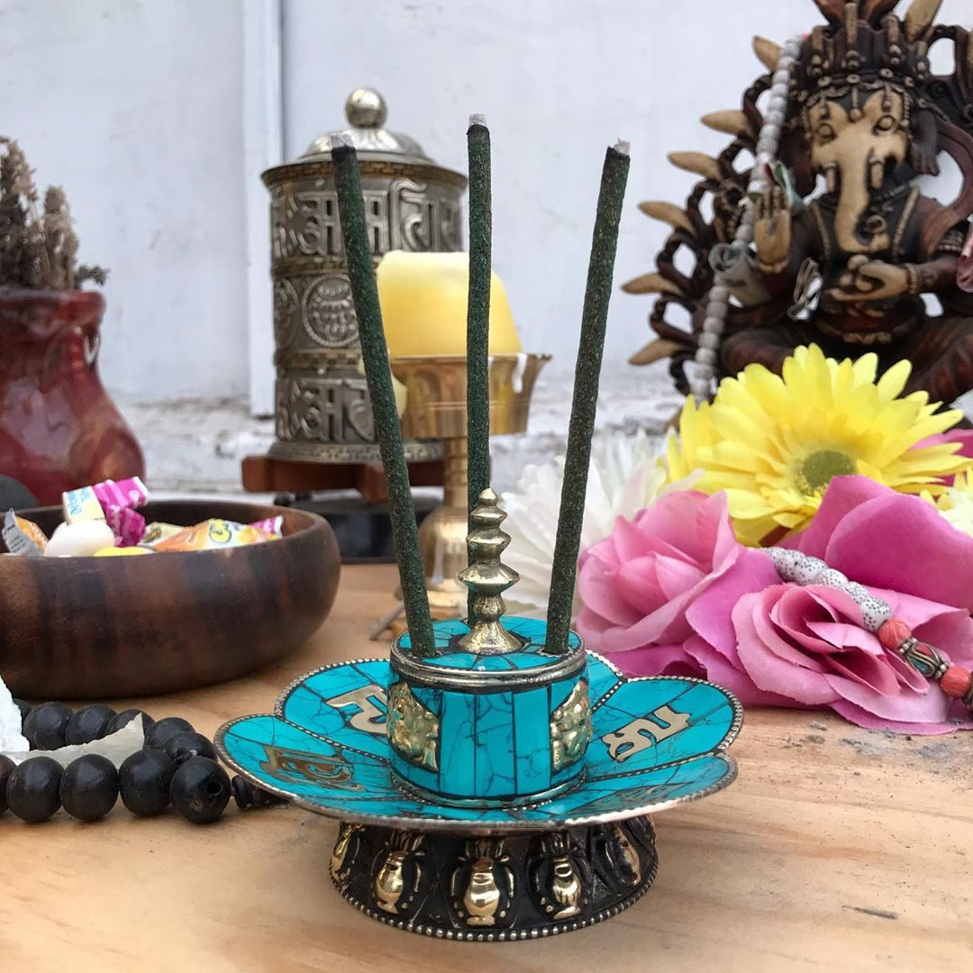 Inciensos y accesorios – Etiquetado "Incienso Chile" – www.eltercerojo.cl